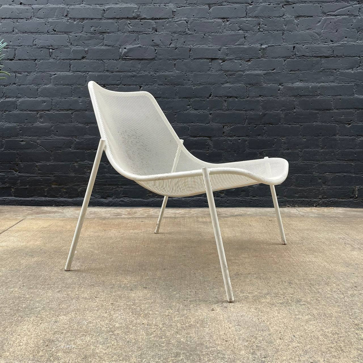 MU Round Outdoor Metal Lounge Chair by Steelcase – Vintage Supply